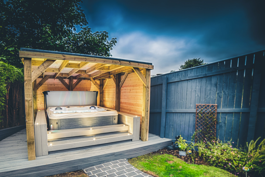 8 Best Hot Tub Privacy Screens in 2025 - Hot Tub Reviewer